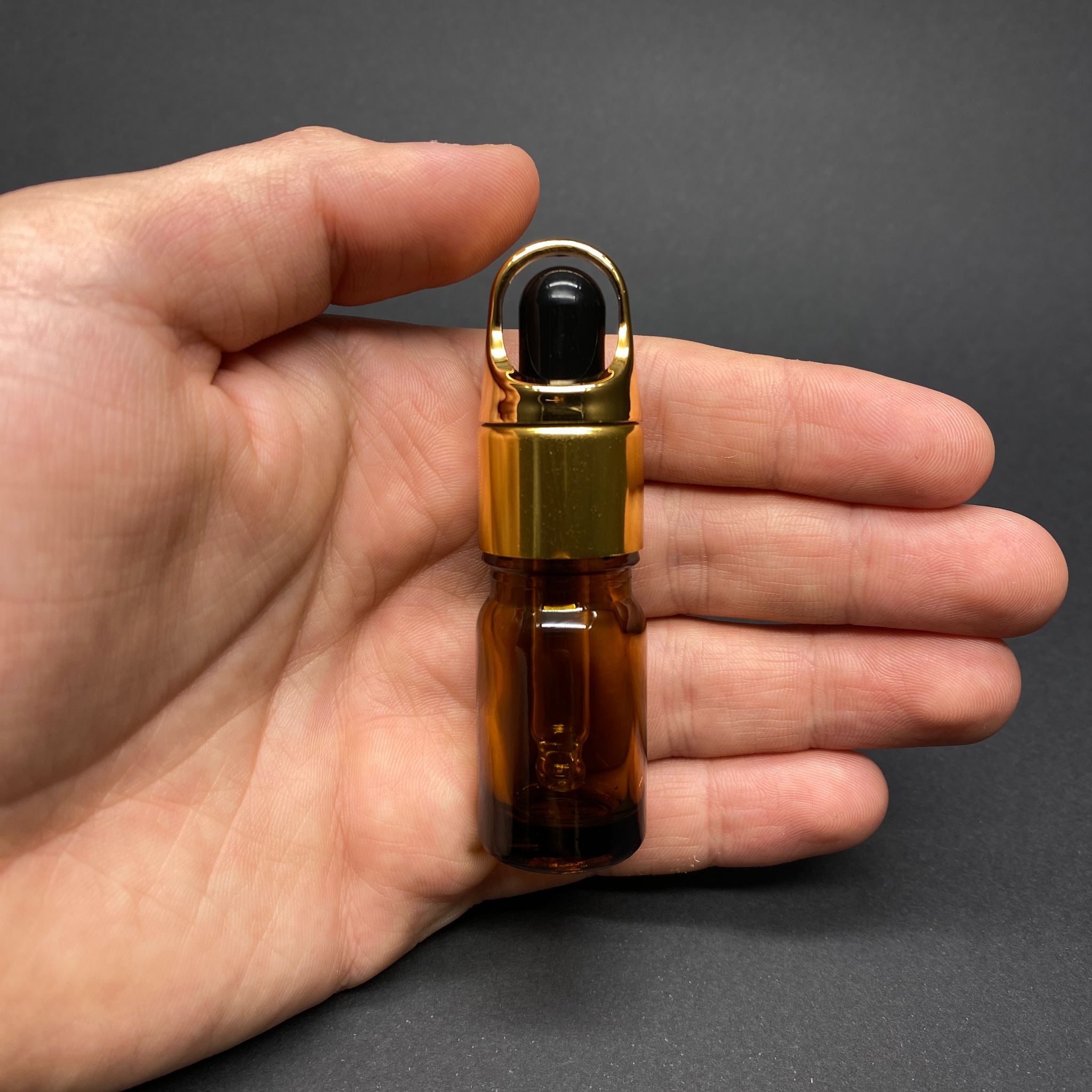 5 CC AMBER CAM DAMLALIKLI ŞİŞE - SİYAH EMZİK - GOLD FLOWER SEPET MODEL ...