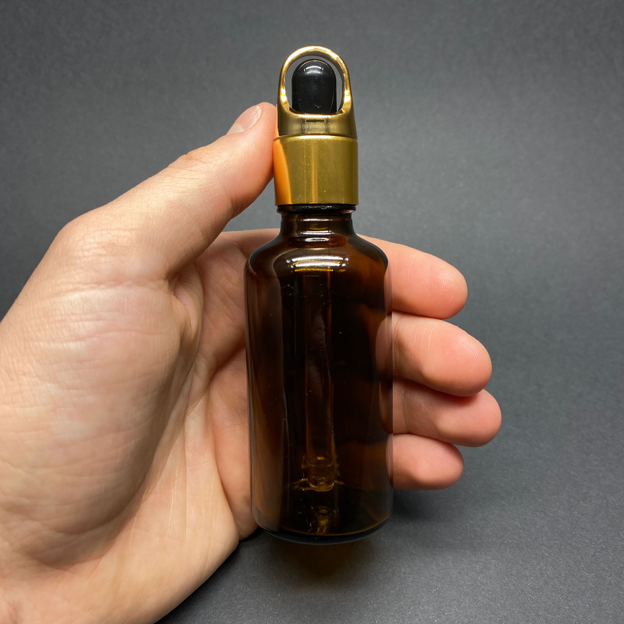 50 CC AMBER CAM DAMLALIKLI ŞİŞE - SİYAH EMZİK - GOLD FLOWER SEPET MODEL ...